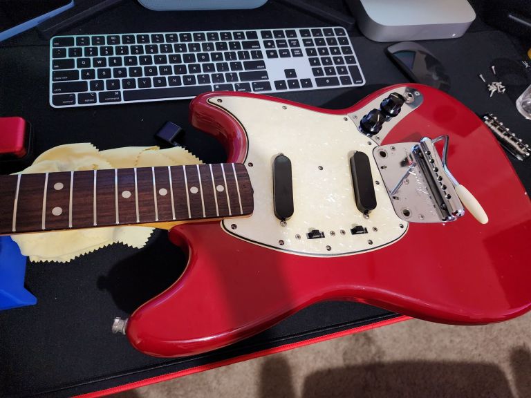 My experience setting up a vintage 1965 Fender Mustang in Dakota Red ...
